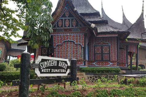 Foto Menengok Hasil Revitalisasi TMII Yang Disebut Sudah Rampung