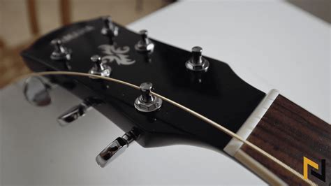 How To Change Guitar Strings Full Guide Guitaristnextdoor