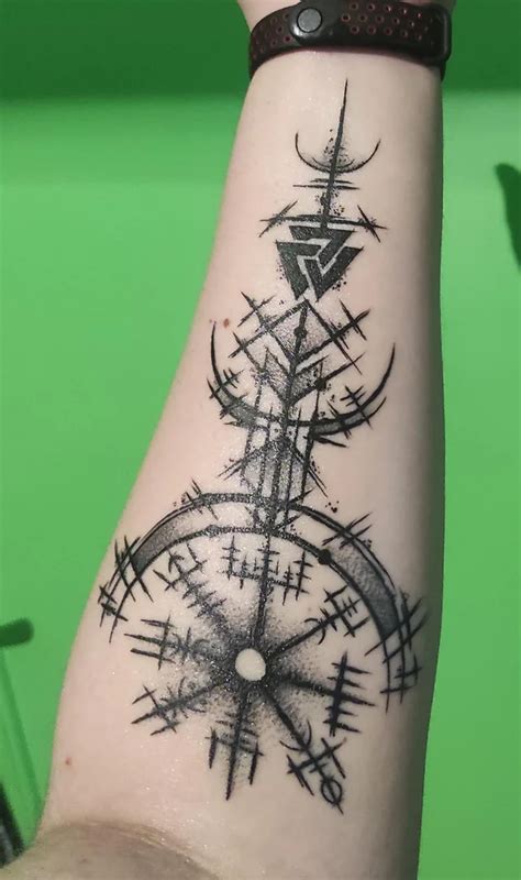 Rune Tattoos Ideas Vikings Ink Tattoosboygirl