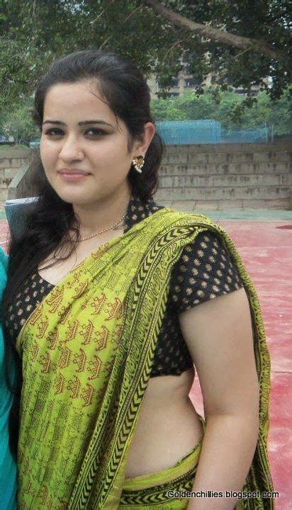 Fashion College Girls Hot Hip Show In Saree Actress HOT Photos