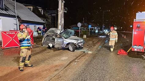 Tragiczny wypadek w Rajgrodzie Nie żyje dwóch 20 latków Radio5
