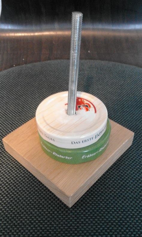 Kerzenständer aus Deckeln Der Do It Yourself Blog