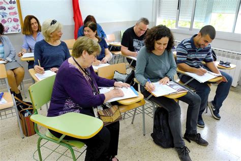 La Escuela de Adultos de Humanes amplía el plazo de matriculación hasta