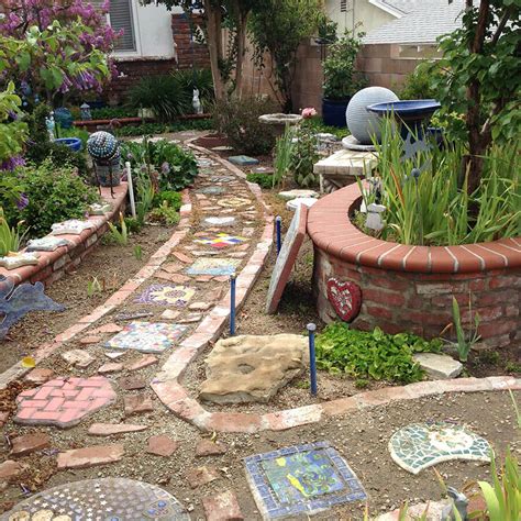 Mosaic Stepping Stone Path How To Mosaic Blog