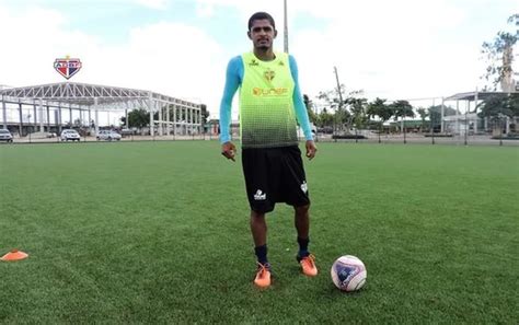 A Gazeta Jogador Morre Ap S Passar Mal Em Treinamento De Time Da Bahia