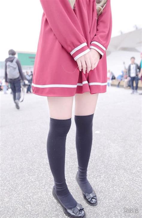 每日福利送不停 玩游戏前记得看性感萌妹的黑丝美腿哦 八卦趣闻 新浪游戏 新浪网