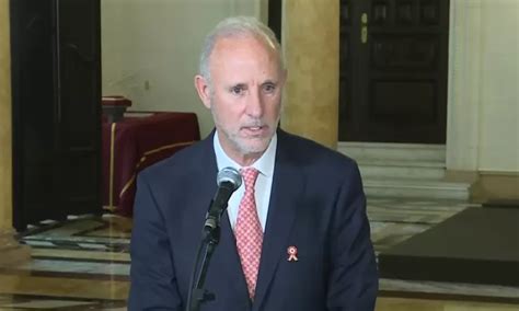 Javier González Olaechea asegura que será un canciller de puertas