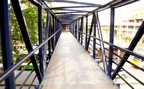 El puente peatonal de la Villa de Aburrá fue intervenido recientemente