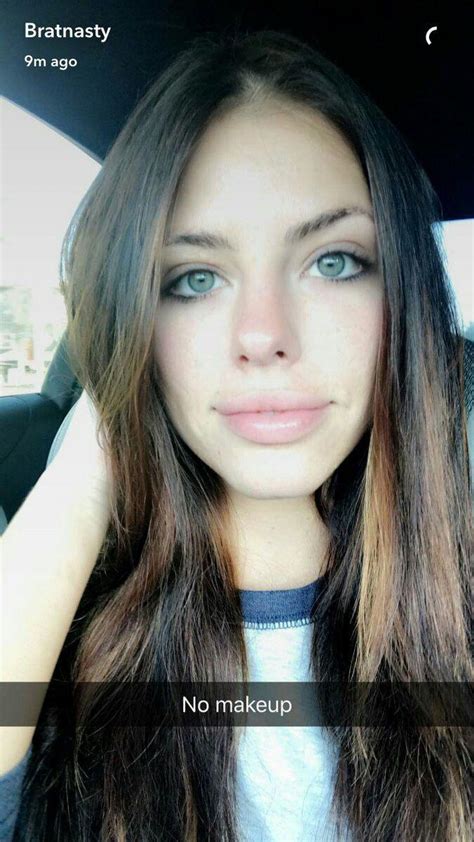 Adriana Chechik Rnomakeupporn