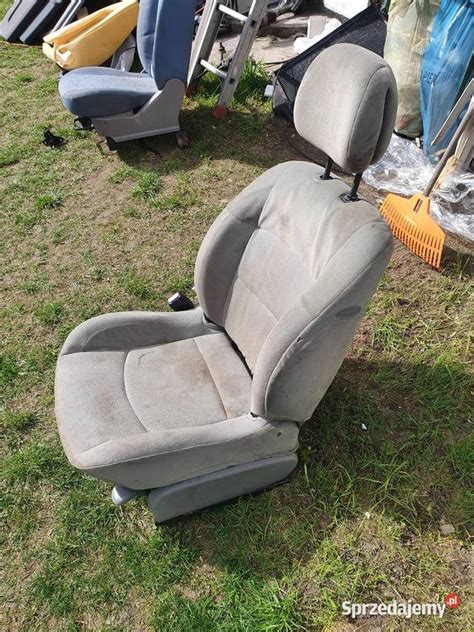 Fotel lewy kierowcy Renault Clio II 3 d hatchback Kraków Sprzedajemy pl