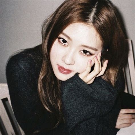 Pin on Hızlı Kaydedilenler Rose brown hair blackpink Blackpink rose