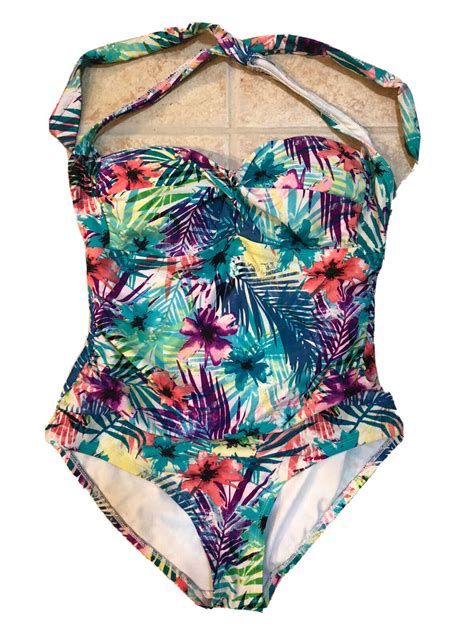 Nwt Catalina One Piece Halter Swim Suit Women S Sz S Gem