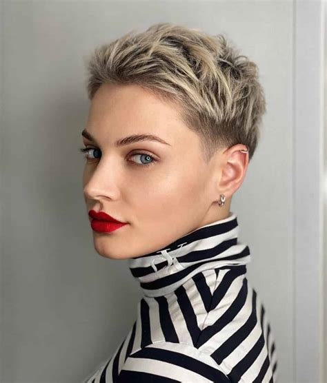 25 Textured Pixie Cut Ideas For A Messy Modern Look