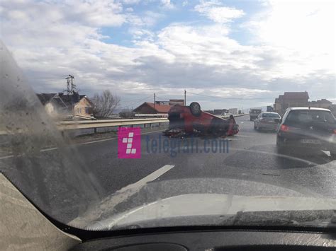 Aksident trafiku në magjistralen Prishtinë Pejë Foto Telegrafi