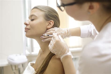 Qué es y cuánto tiempo dura el bótox maxilar Clínica Rusiñol