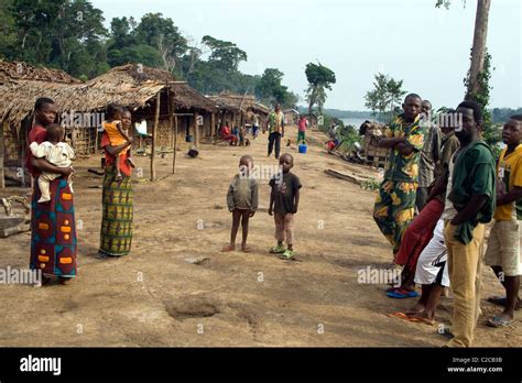 A Refugee Camp Betou Ubangi River Republic Of Congo Stock Photo Alamy