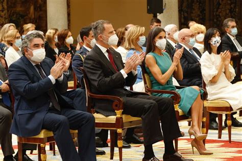 Los Reyes entregan la Medalla de Oro al Mérito en las Bellas Artes