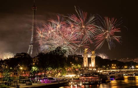 14 Juillet à Paris Où regarder le feu d artifice