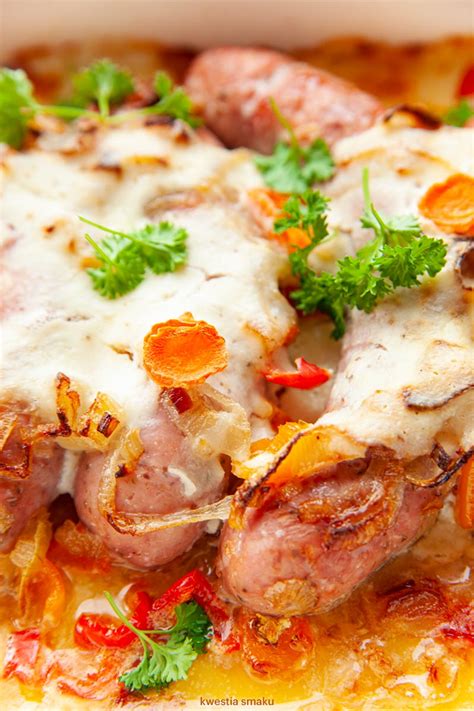 Pieczona biała kiełbasa w sosie chrzanowym Kwestia Smaku