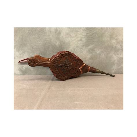 Soufflet de cheminée ancien en bois sculpté d époque 19 ème fr