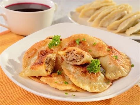 Pierogi z kapustą i grzybami przepis składniki i przygotowanie