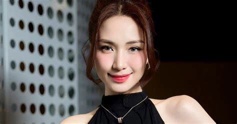 Hòa Minzy giải thích về việc quậy tưng bừng trong đám cưới Puka Gin