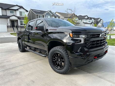 Chevrolet Silverado Wheel Offset Aggressive Outside