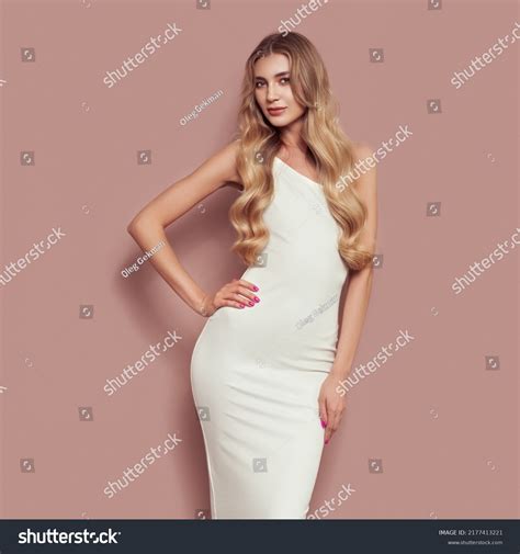 506 925 Blonde Hair Model Lifestyle Royalty Free Images Stock Photos