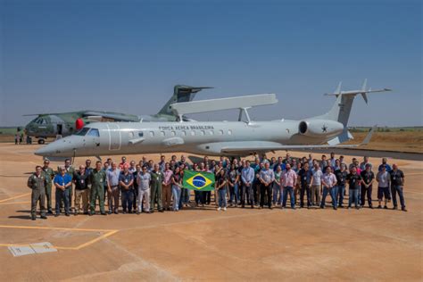 Embraer entrega quinto jato E 99 modernizado à FAB Poder Aéreo