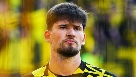 Gregor Kobel vor Verlängerung beim BVB Alle Details