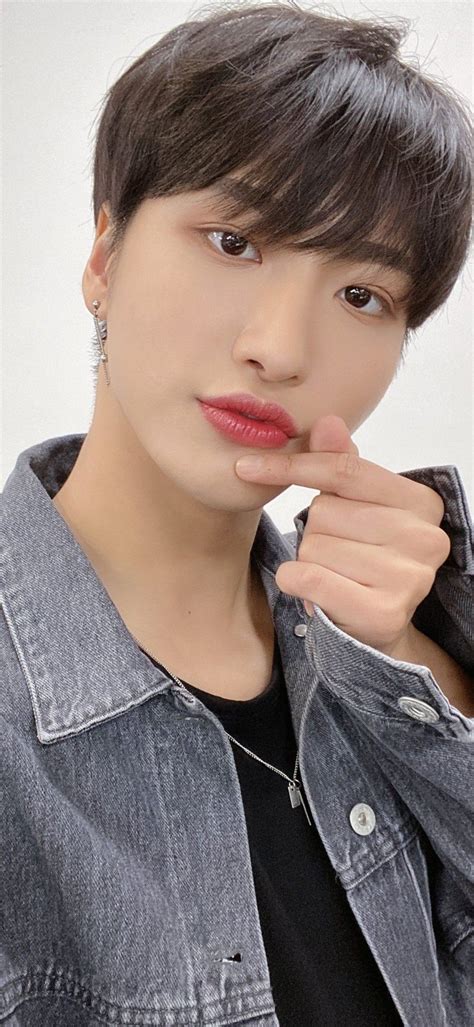 Pin By Jenniferpendleton On Seonghwa Rca Records Record Label Mini