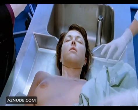R I S POLICE SCIENTIFIQUE NUDE SCENES AZNude