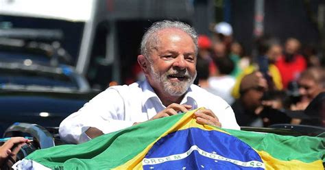 Leftist Lula Wins Race For Brazil S Presidency Labour Heartlands