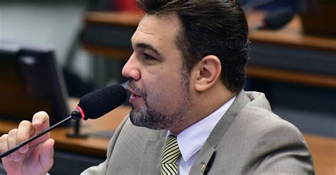 Blog do Amaury Marques Notícia de Verdade JOVEM ACUSA FELICIANO DE