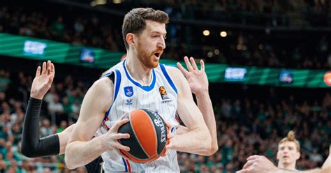 Karjeros mačą žaidęs turkas nukalė Anadolu Efes pergalę prieš