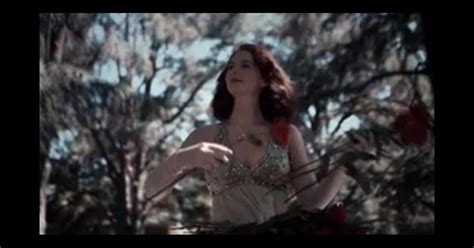 T A T U Enterr La Rousse Lena Katina D Voile Son Premier Clip Choc