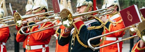 Zmiana warty przed pałacem Buckingham Londyn Zdobądź bilety