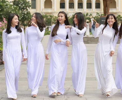 Áo dài học sinh là gì May áo dài bằng vải gì để áo đẹp nhất Natoli