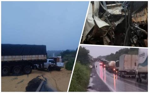 Acidente envolvendo três carretas e dois carros deixa BR 364