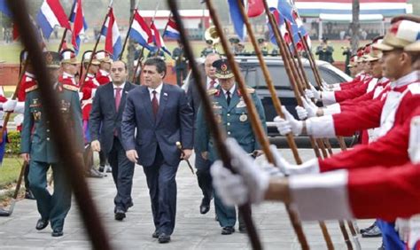 Cartes presidió celebraciones en el Día del Ejército paraguayo