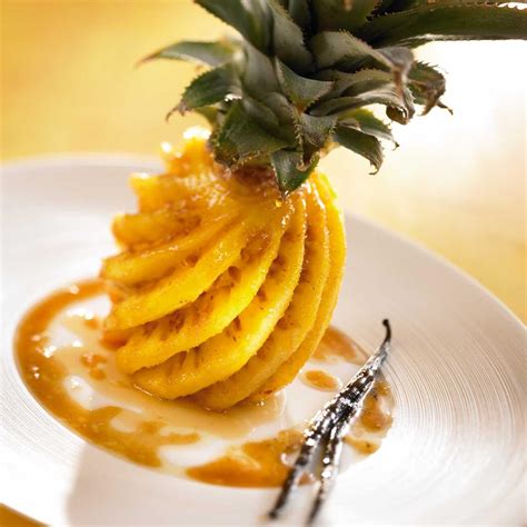 Recette ananas rôti au beurre vanillé Cuisine Madame Figaro