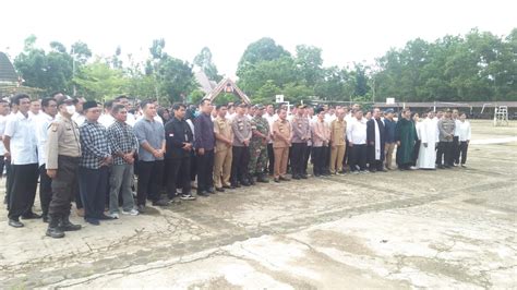 Bupati Hadir Pelantikan 105 Anggota PPS Di Dua Kecamatan Oleh KPU Sekadau