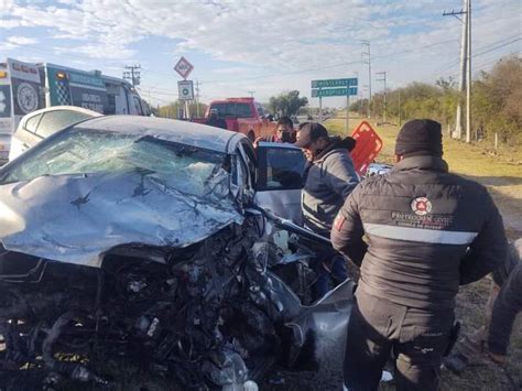 Conductor muere prensado al chocar contra un tráiler AVIMEX NEWS
