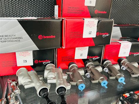 TTRACING PHÂN PHỐI PHỤ TÙNG CAO CẤP BREMBO RACING TTRACING