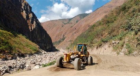 Cusco Con más de S 500 1 millones construyen túnel y carretera hacia
