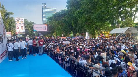 Lampaui Target Peserta Membeludak Padati Jalan Sehat Satu Putaran