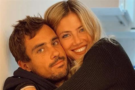 Stephanie Demner Y Guido Pella Viajaron A Disney En Plena Pandemia