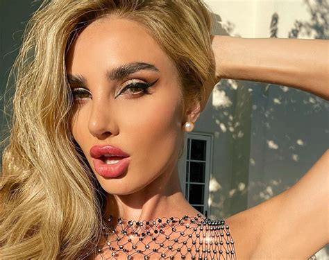 Kenzie Anne Bio Age Height Wiki Instagram Biography