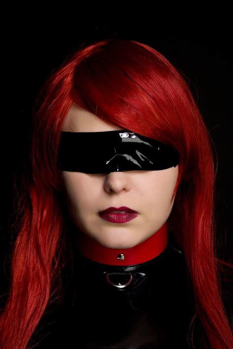Blindfolded Andreasr