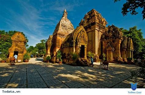 Du L Ch Nha Trang Kh M Ph Th P B Ponagar Places To Go Places To